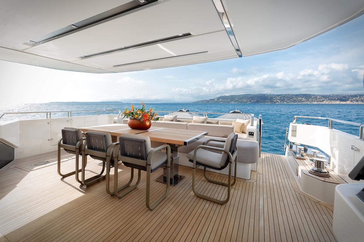 Yacht NANGARA, Sanlorenzo | CHARTERWORLD Luxury Superyacht Charters